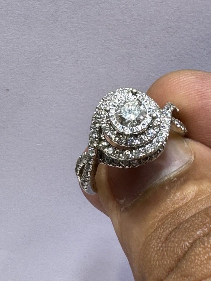 Zales 14K White Gold 1.5ctw Diamond Infinity triple frame Twist ...