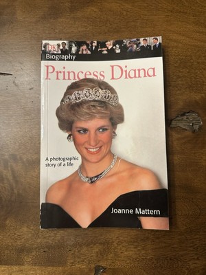 Princess Diana Biography: A Photographic Story Of A Life 9780756616144 ...
