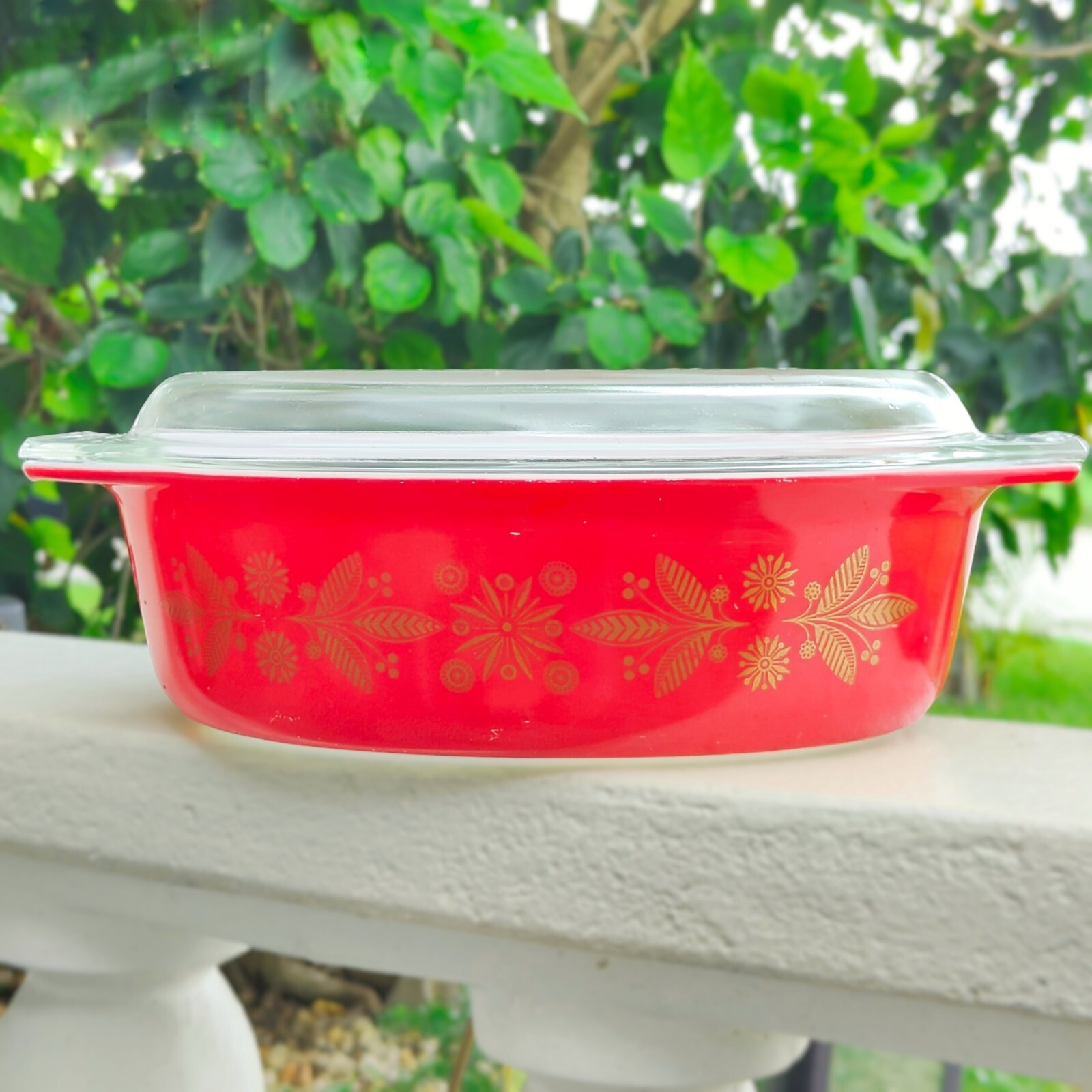 Vintage 1960s Pyrex Promotional Golden Poinsettias Casserole Dish 045 2 ...