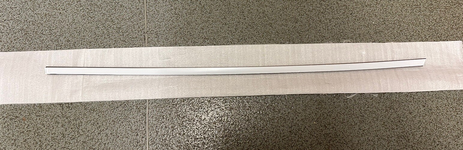 GENUINE NEW KIA SORENTO REAR DRIVERS RIGHT DOOR FRAME MOULDING P/N ...
