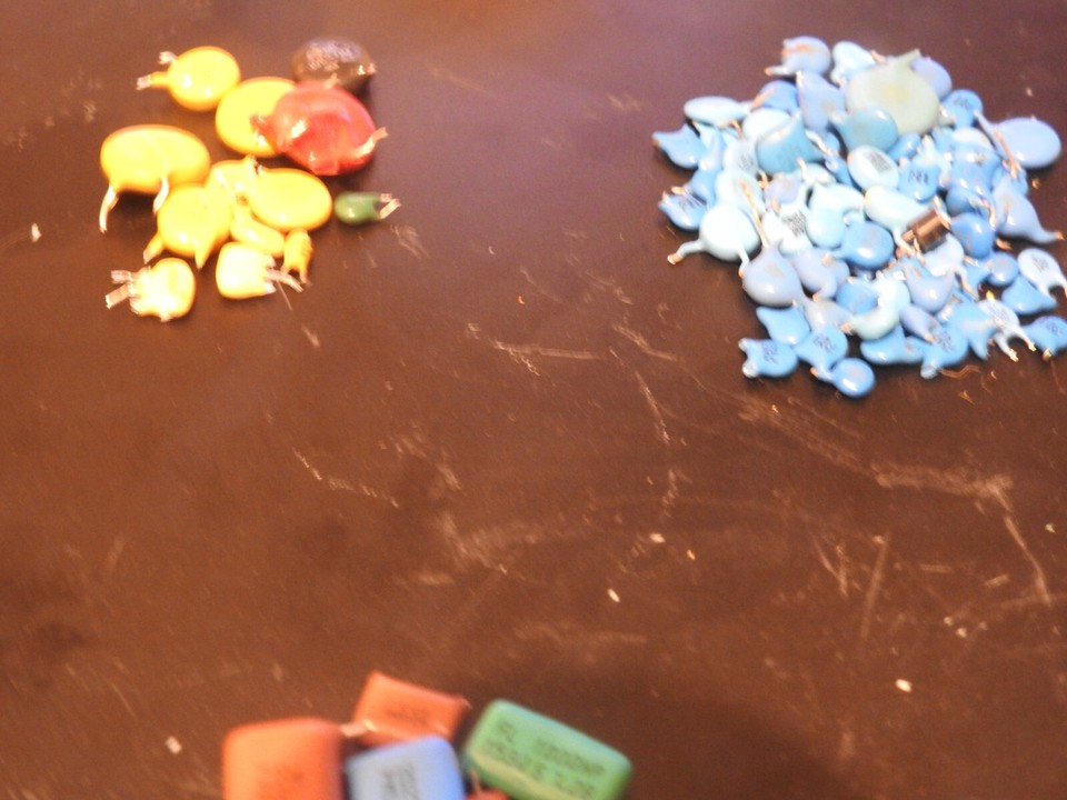 155g scrap ceramic/epoxy capacitors/ resistors for gold/silver ...