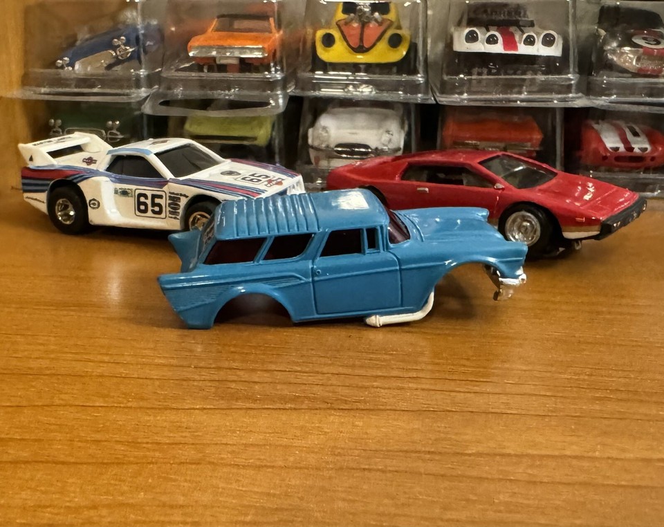 Aurora AFX H.O. #1903 MT ’57 Chevy Nomad Blu w/Wht Pipes Slot Car Body ...