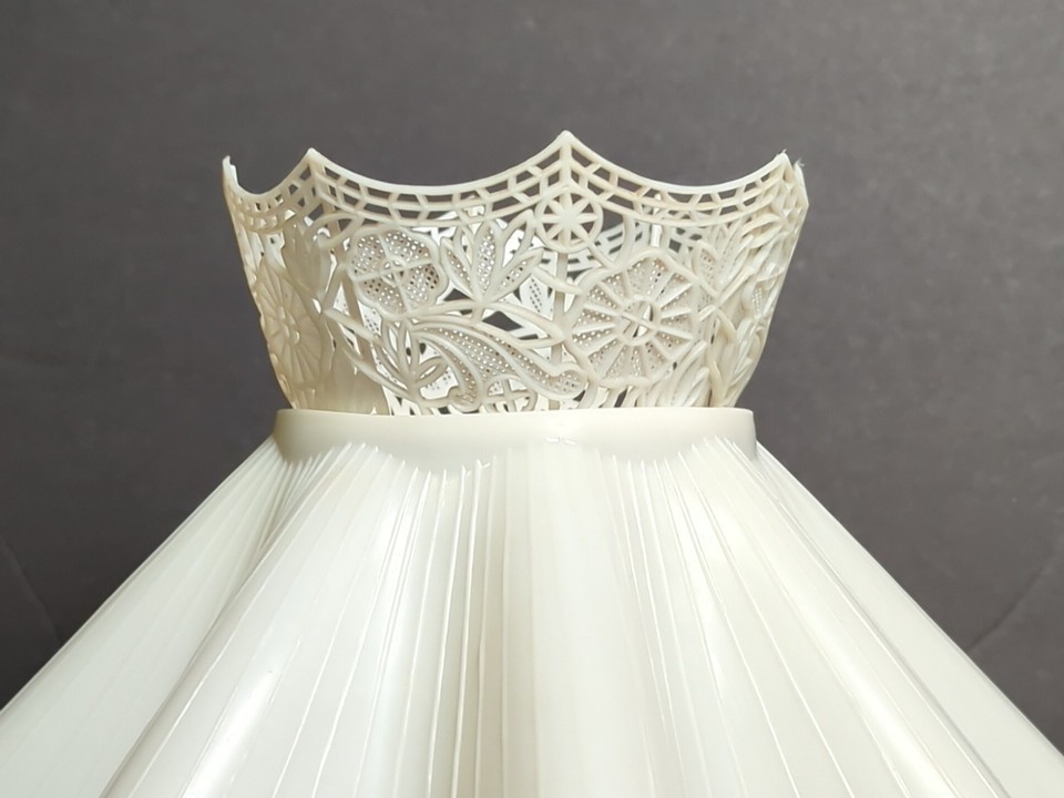 Vintage White Plastic Ruffle Clip-On Lamp Shade Boudoir Mid Century | eBay
