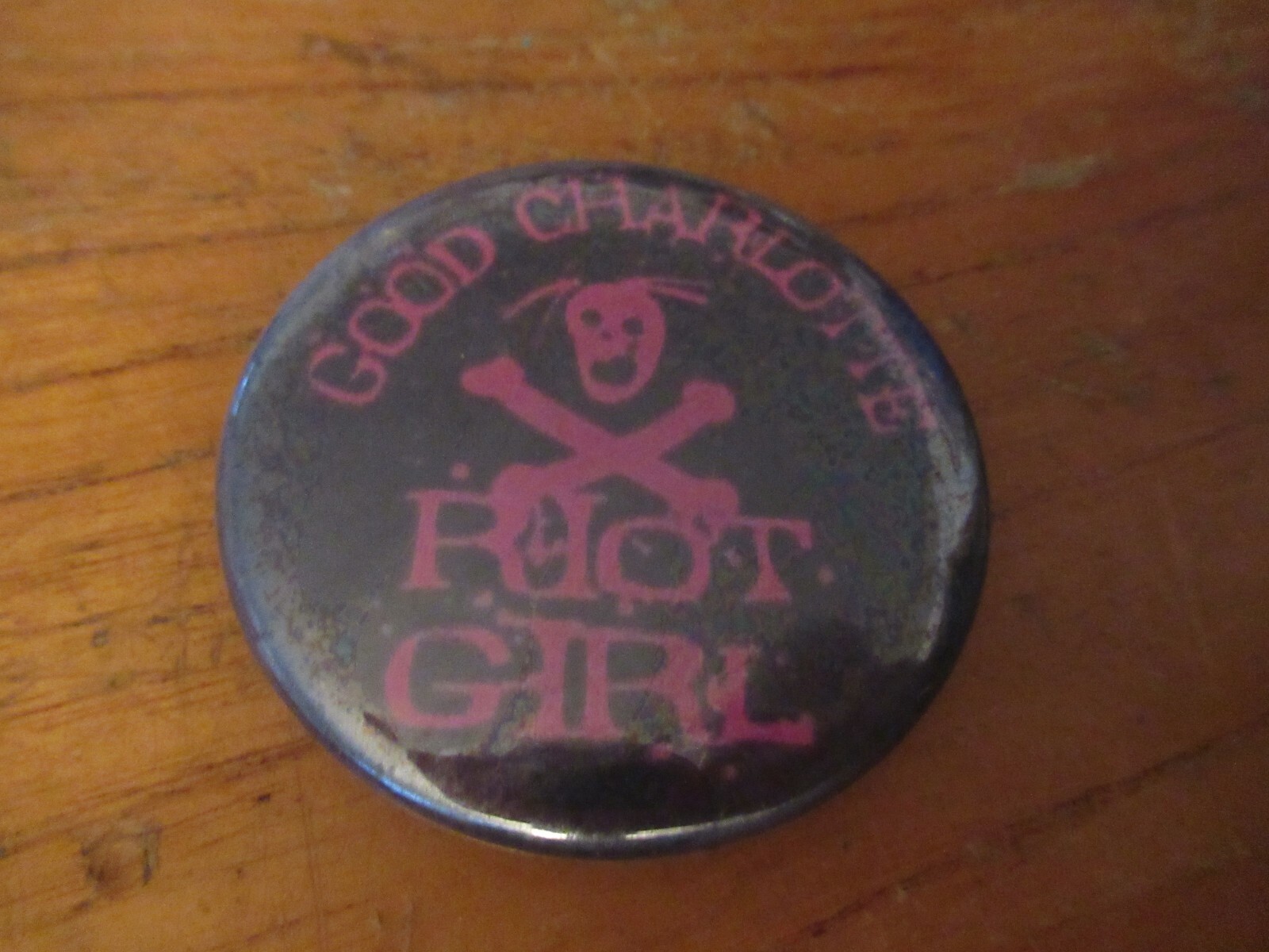 vintage Good Charlotte Riot Girl pinback | eBay