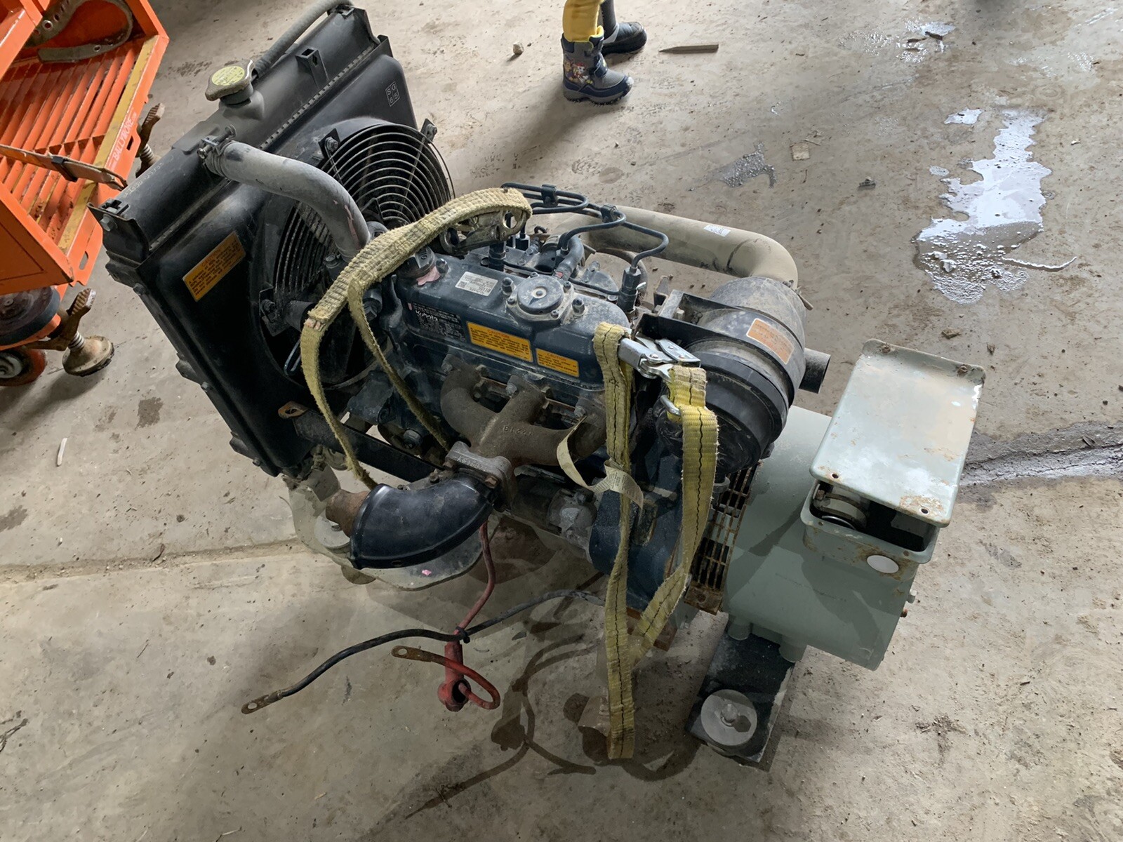 Kubota D1105 Diesel Engine Radiator Terex Light Tower Wacker Doosan ...