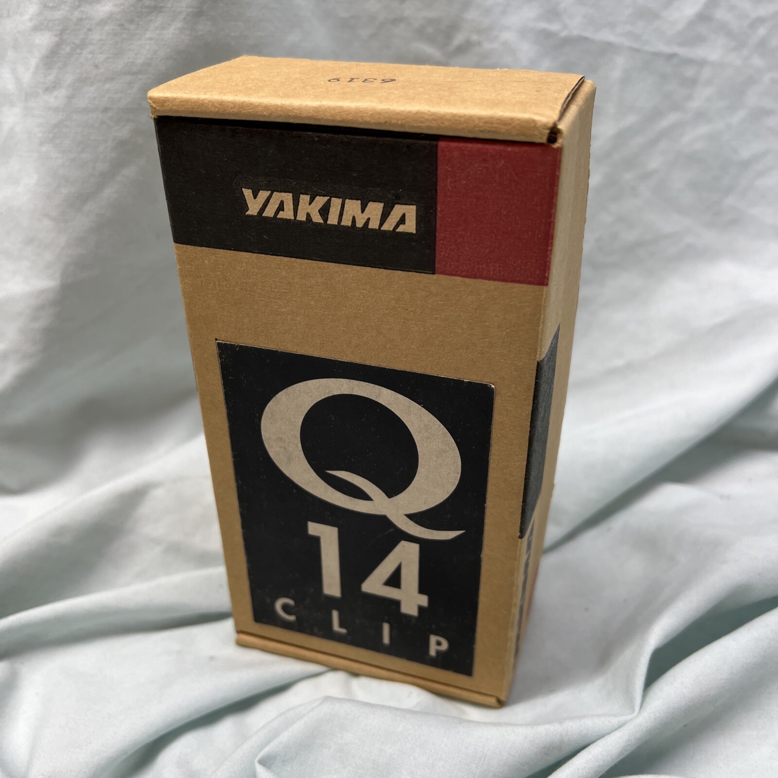 YAKIMA Q14 Q CLIPS # 0614 NEW IN BOX COMPLETE WITH 2 PADS AND STICKERS ...