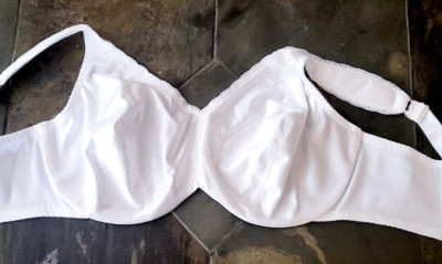 40DD Playtex Full Coverage Underwire T-Shirt Bra 4432 with Comfort ...