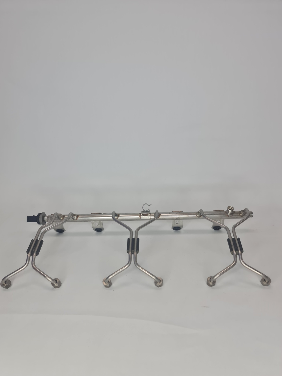 2010-2019 BMW 13-53-7-649-710 BMW 13537649710 High-Pressure Rail ...