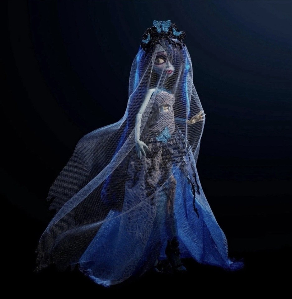 IN HAND Monster High Tim Burton's Corpse Bride Emily Skullector Fashion ...