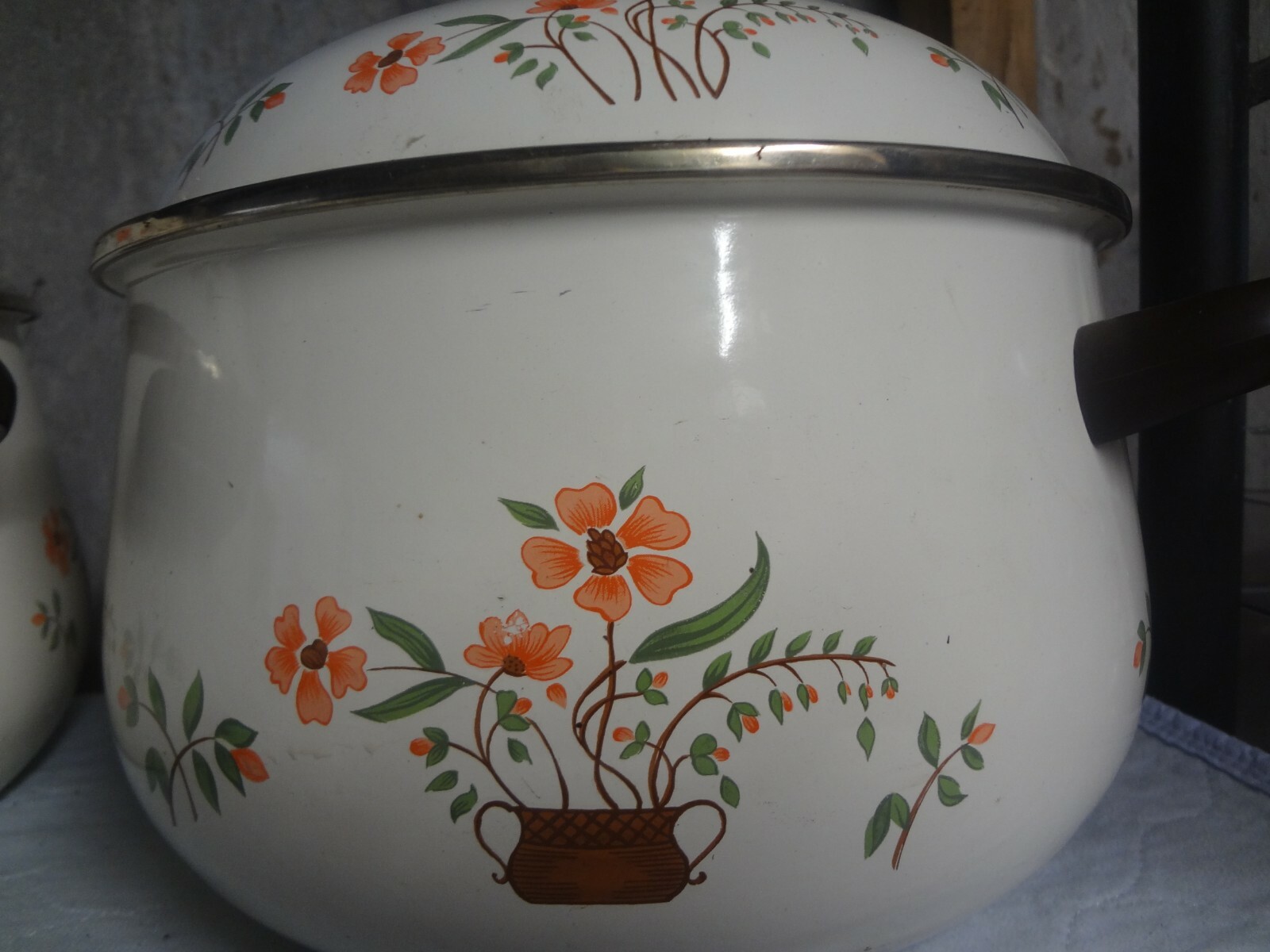 Vintage Enamel 9pc COUNTRYSIDE COLLECTION POTS / Bakeware - Collectable ...