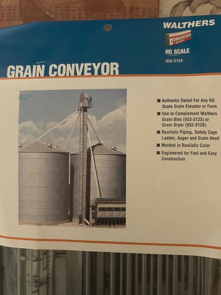 VERTICAL GRAIN LEG CONVEYOR - HO Scale - PLASTIC KIT WALTHERS 933-3124 ...