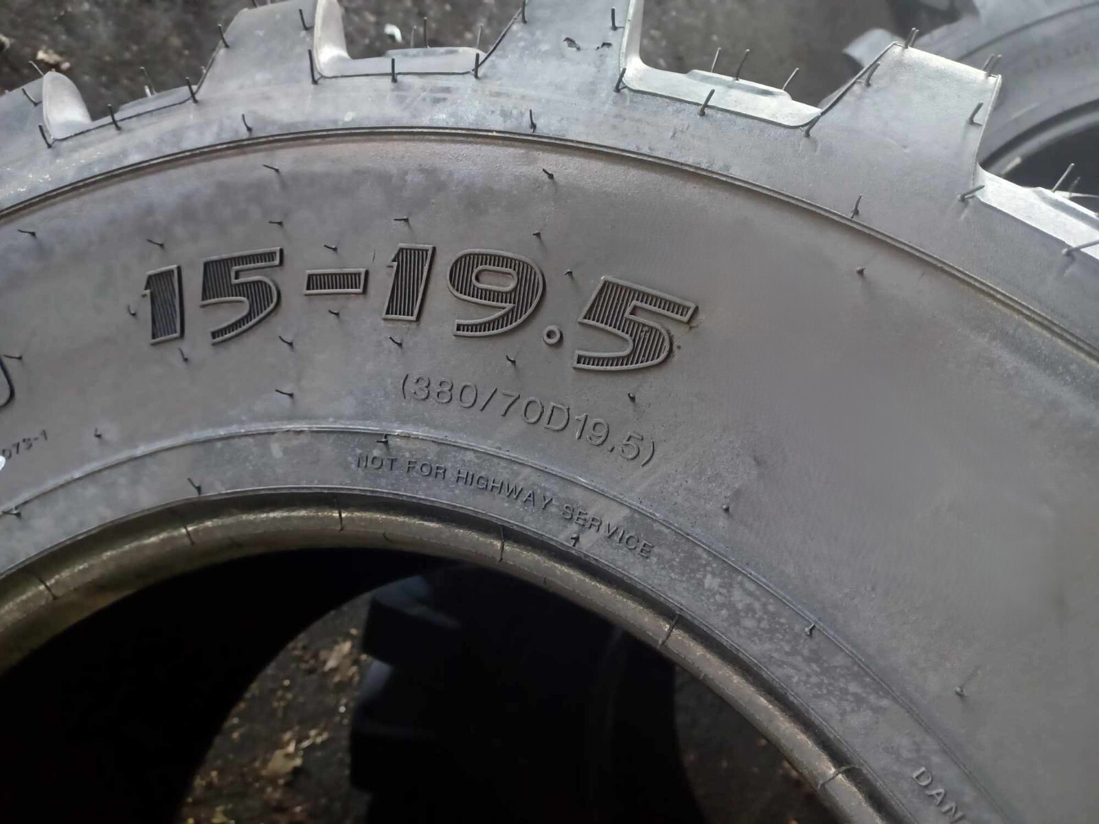 15x19.5 TIRE R-14T NEW OVERSTOCKS 6PLY TUBELESS 15195 15 19.5 | eBay