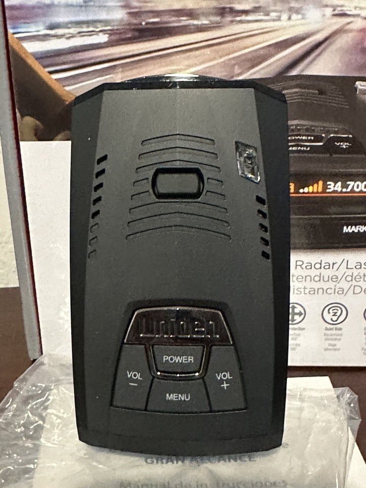 Uniden R4 Radar/Laser Detector, Extreme Long Range, Built-in GPS ...