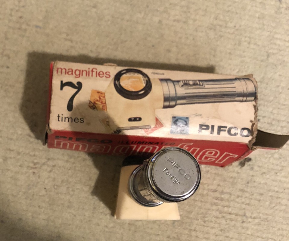 Vintage Pifco Illuminated Magnifier - Excellent Condition and Boxed ...