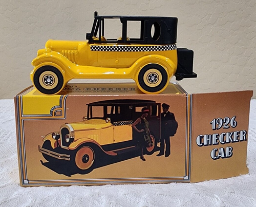Vintage Avon 1926 CHECKER YELLOW CAB Bottle Wild Country Scent Full NOS ...