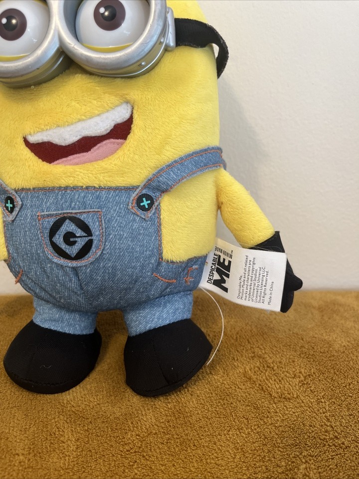 Despicable ME Minion Dave Plush Toy Stuffed Animated Universal 10” A28 ...