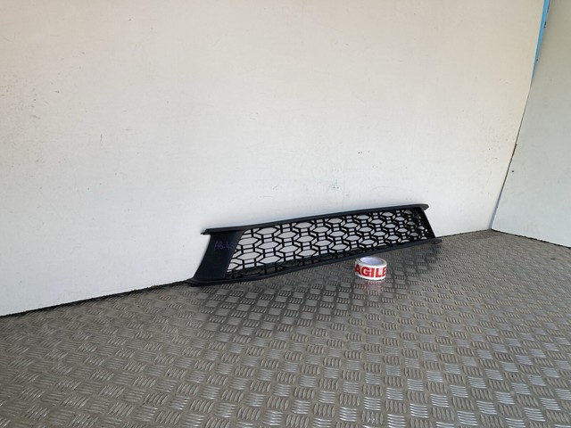 Dacia Sandero 2017 - 2019 Logan Genuine Front Bumper Lower Grill Trim ...