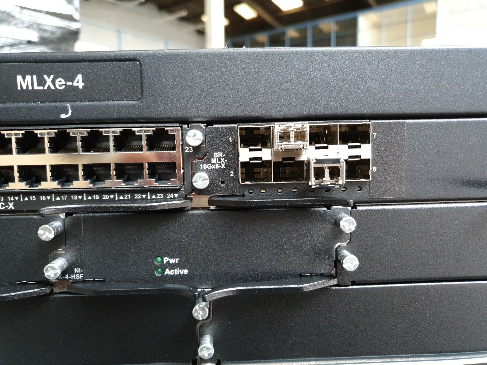 Brocade BR-MLXE-4-MR2-X-AC switch BR-MLX-10GX8-X,MLX24X1GC-X,2X 1800W ...