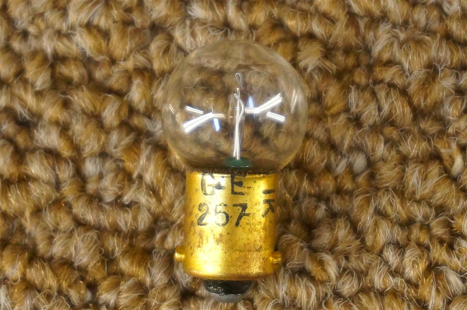 NOS Original 63 64 65 66 Corvette Ge 257 Flashing Bulb 427 NCRS Fuel ...