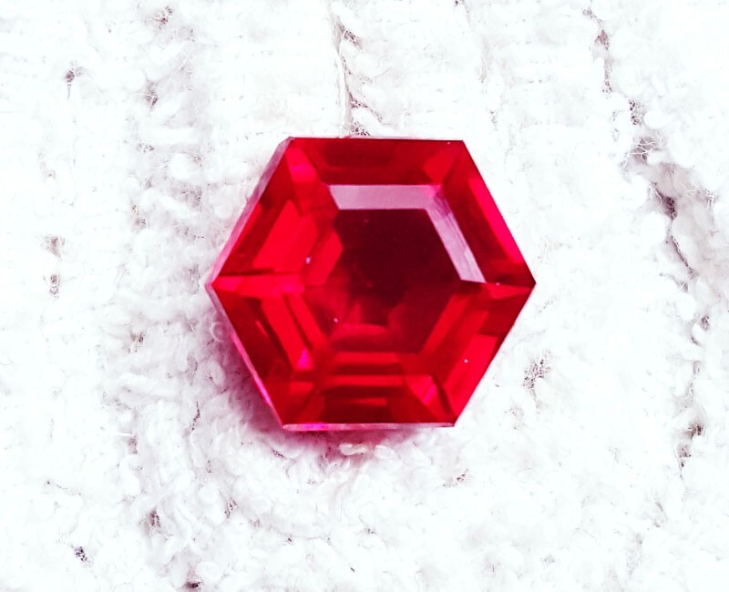 Natural Red Ruby Hexagon Shape Loose Gemstone 10.60 Ct Certified With ...