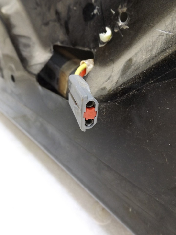 2003-2005 Ford Ranger Front Right Door Shell Used OEM 5L5Z1020124A ...