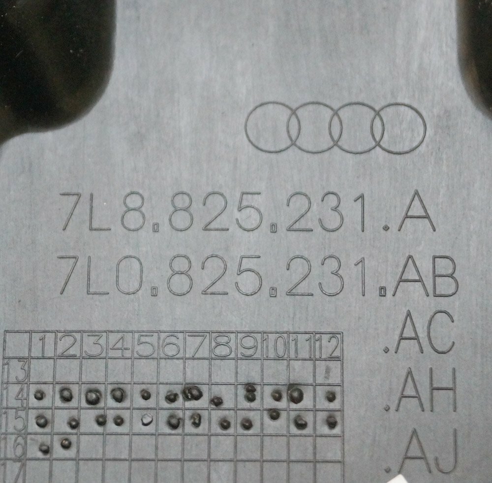 AUDI Q7 4L Couvercle soubassement boîte vitesses 7L8825231A 7L0825231AB ...