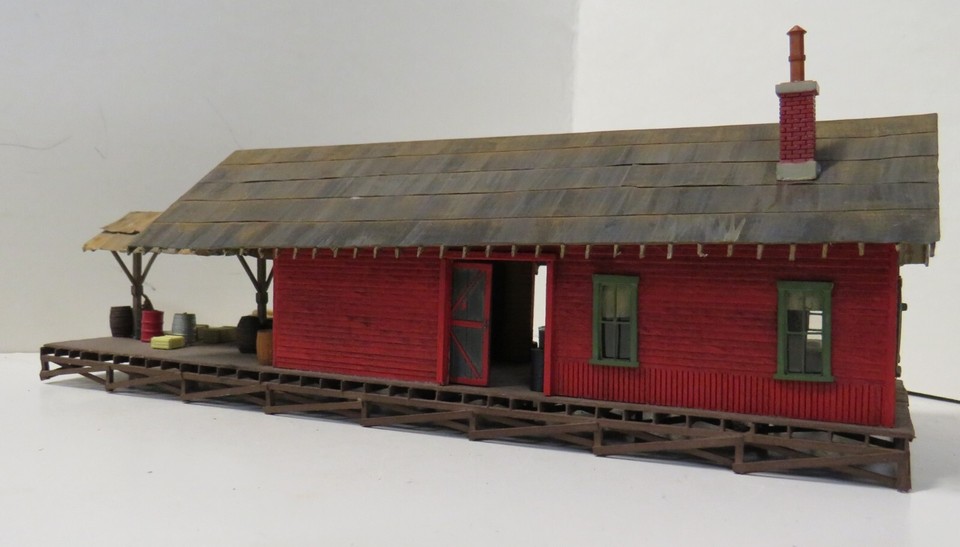 FREIGHT DEPOT. FINE SCALE MINIATURES. BUILT. WOOD. VERY DETAILED ...