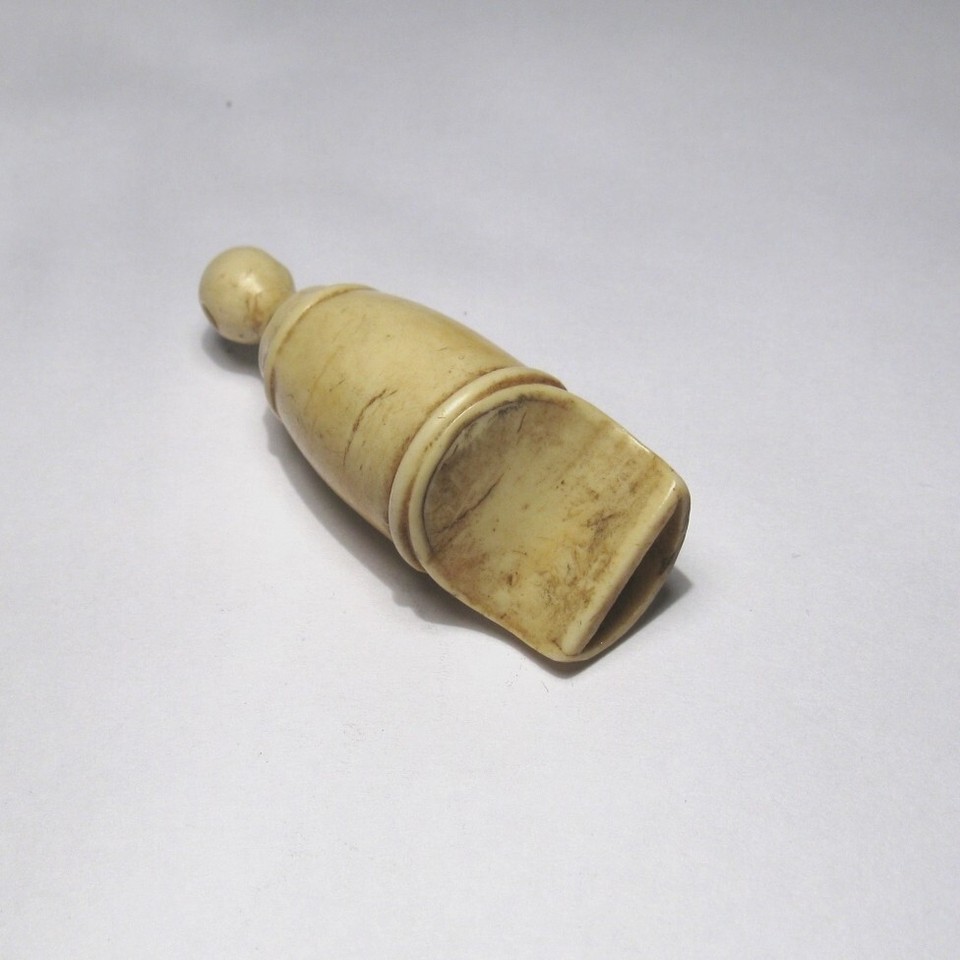 Rare Vintage 1930-1940’s Whistle Ivorine (Celluloid Material) Round Pea ...