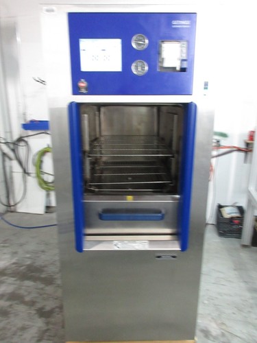 Getinge 533LS-E Vacuum, Pressure Steam Sterilizer Autoclave + Electric ...