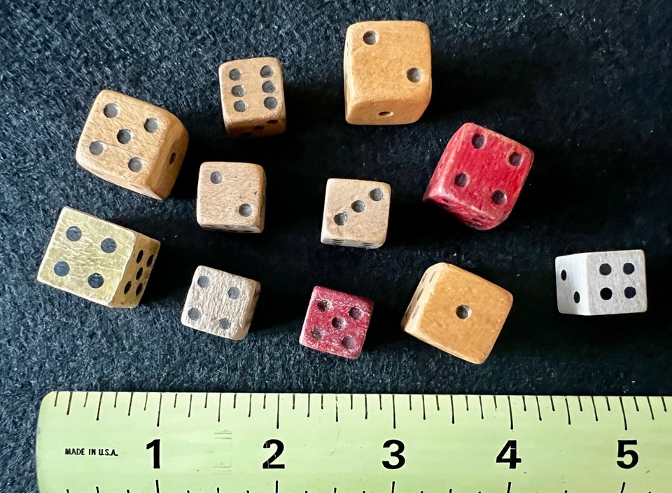 WOODEN DICE - Lot of 11 pieces. Various sizes & color. See images for ...