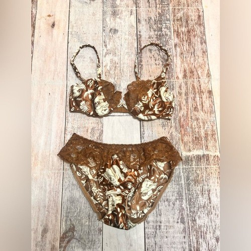 Vintage Valentino Intimo panty an bra elephant themed set size 34C size ...