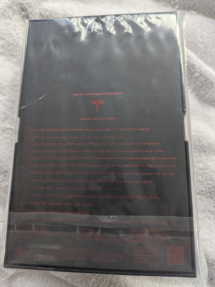 TESLA HOLIDAY EDITION Optimus Bot Action Figure Christmas 2025 Brand ...