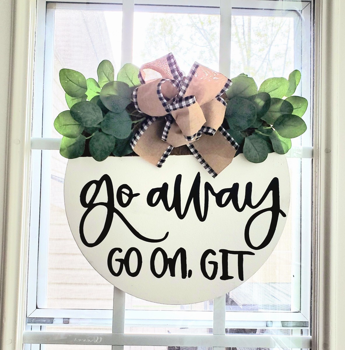 Cutest Front Door Hanger