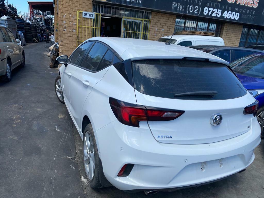 HOLDEN ASTRA REAR BAR BRKT/REINFORCEMENT MAIN REINFORCEMENT, 5DR HATCH ...