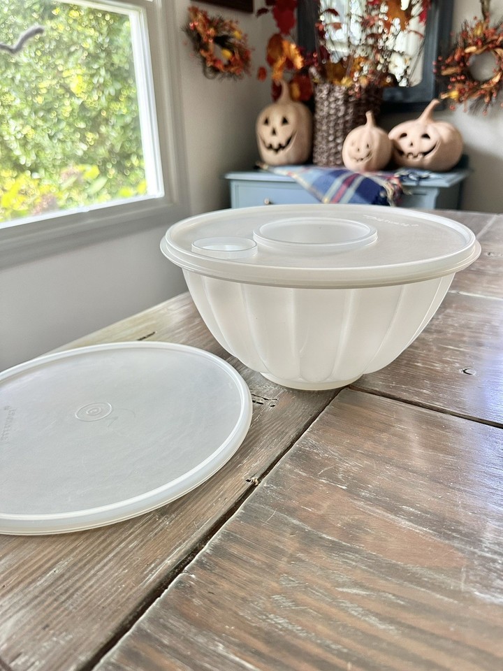 Vintage 9" Round White Tupperware Star Jel-n-serve Jell-O Mold W/ Two ...