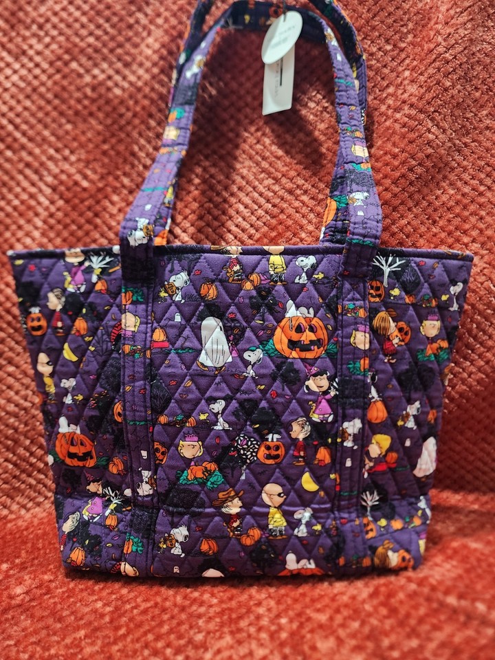 Vera Bradley Peanuts Small Vera Tote Bag HALLOWEEN INDIGO Purple Snoopy ...