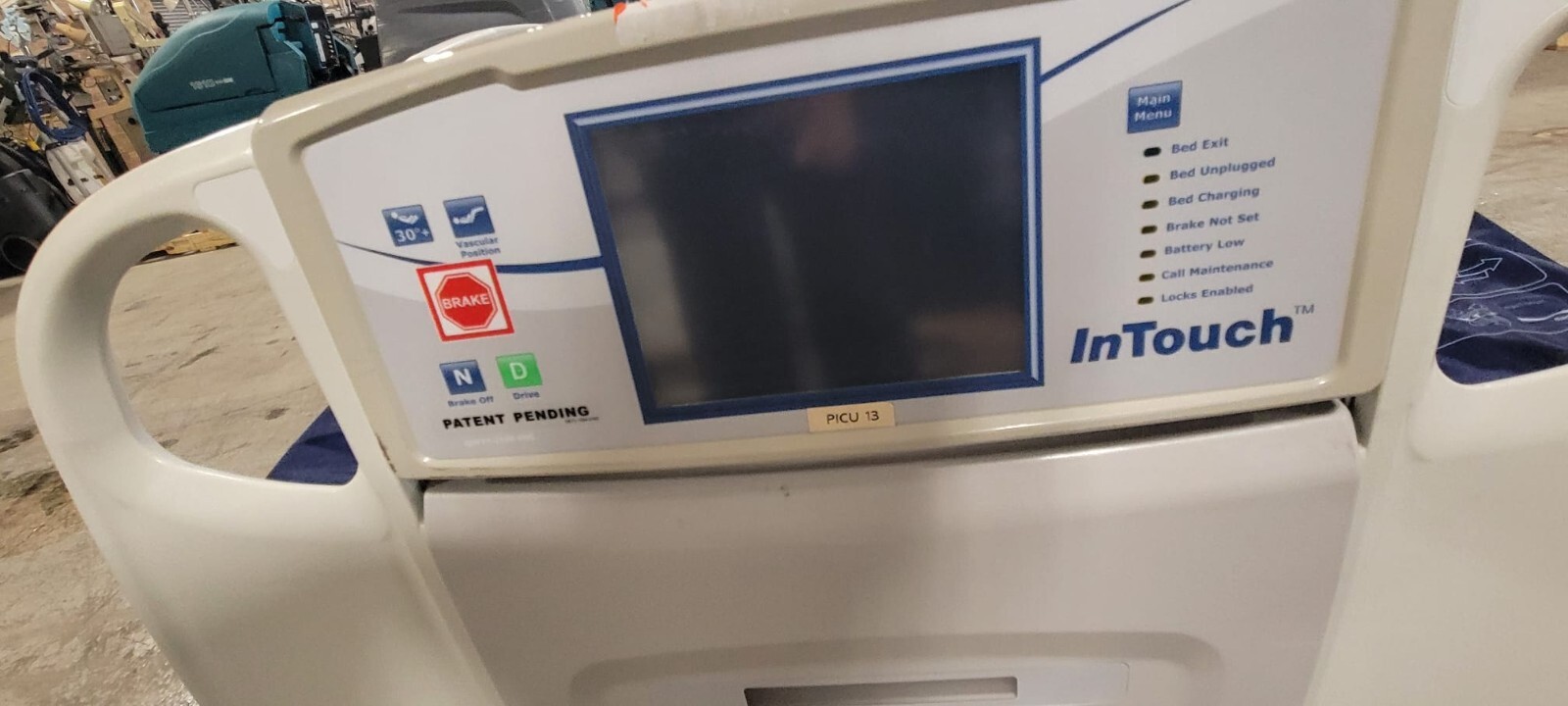 Stryker InTouch 2141Zoom ICU Hospital Bed w/Isolibrium Mattress (MAB ...