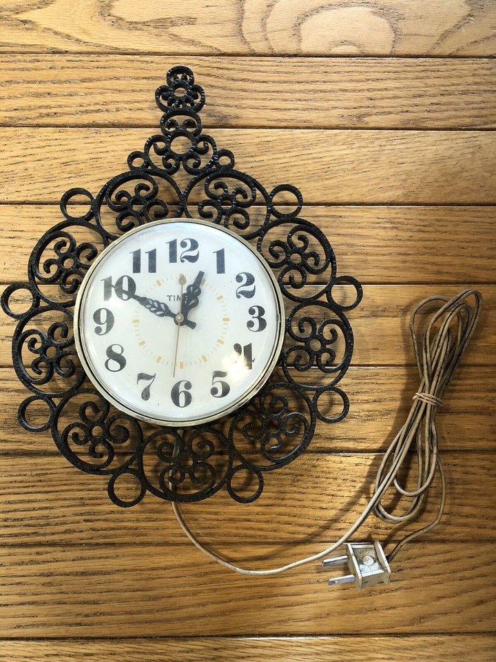 Vintage Timex Model 2151B Black Kitchen Wall Clock Mid Century Modern ...