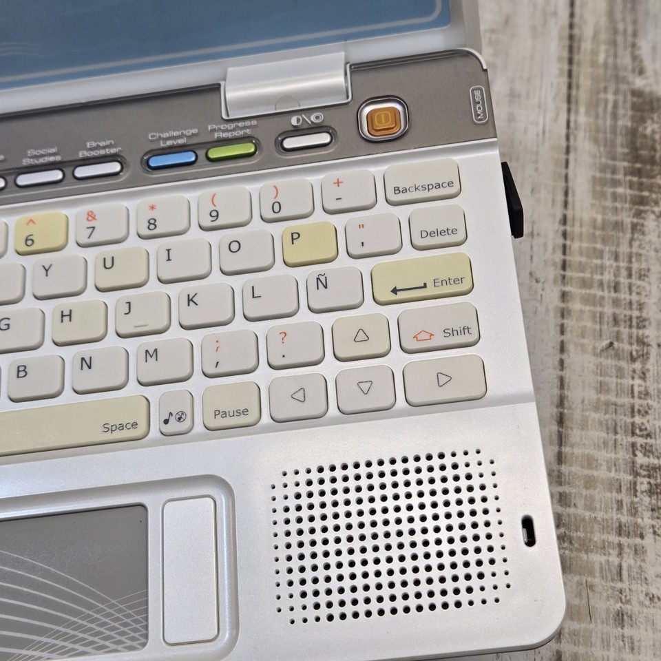 VTech Brilliant Creations Advanced Notebook With Mouse - White/ Blue ...