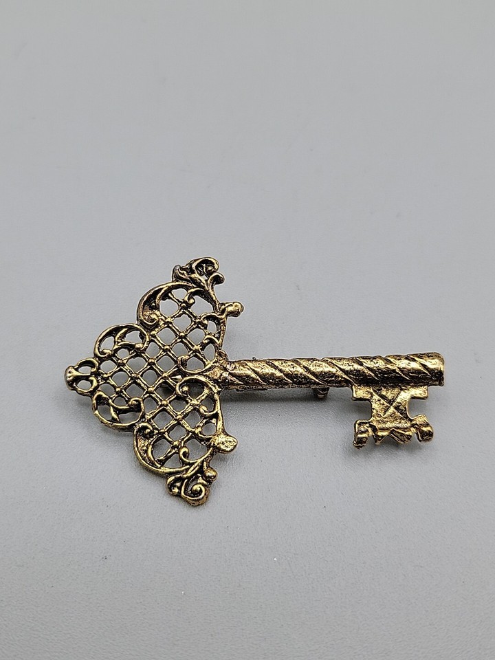 Vintage Antique Gold Tone Skeleton Key Brooch Open Metal Work | eBay