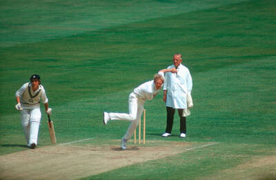 Tony Greig bowling for Sussex during a match between Middles - Cricket ...