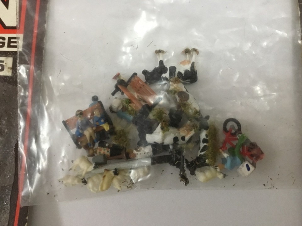 Merit N Gauge Figures and animals | eBay UK