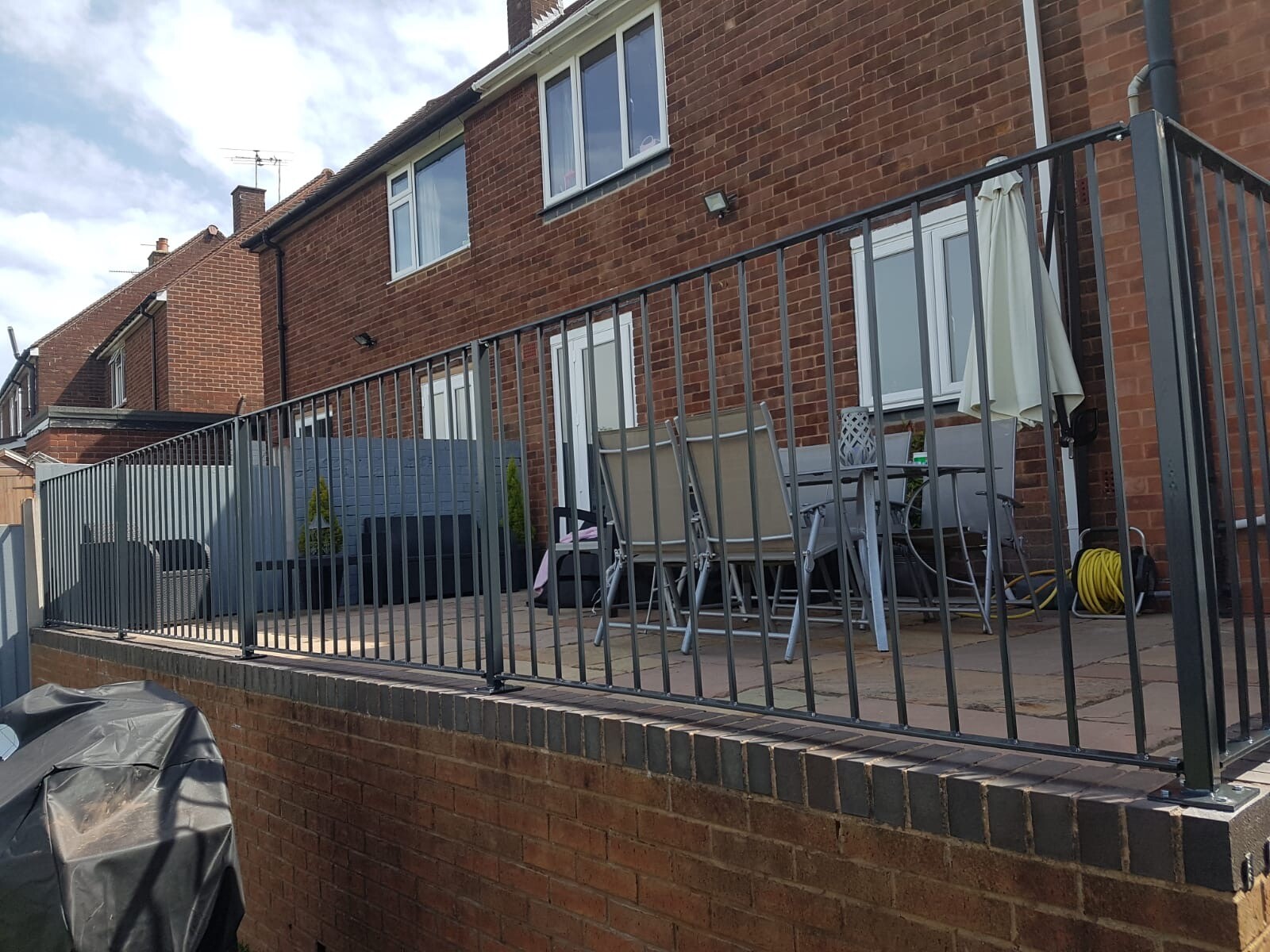 HIGH QUALITY - CLASSIC FLAT TOP SAFETY RAILINGS - HEAVY DUTY METAL ...