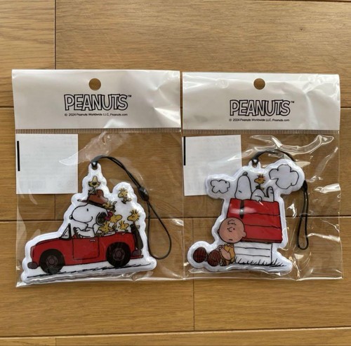 Snoopy Strap Keychain Reflector Glowing Peanut Safety Goods | eBay