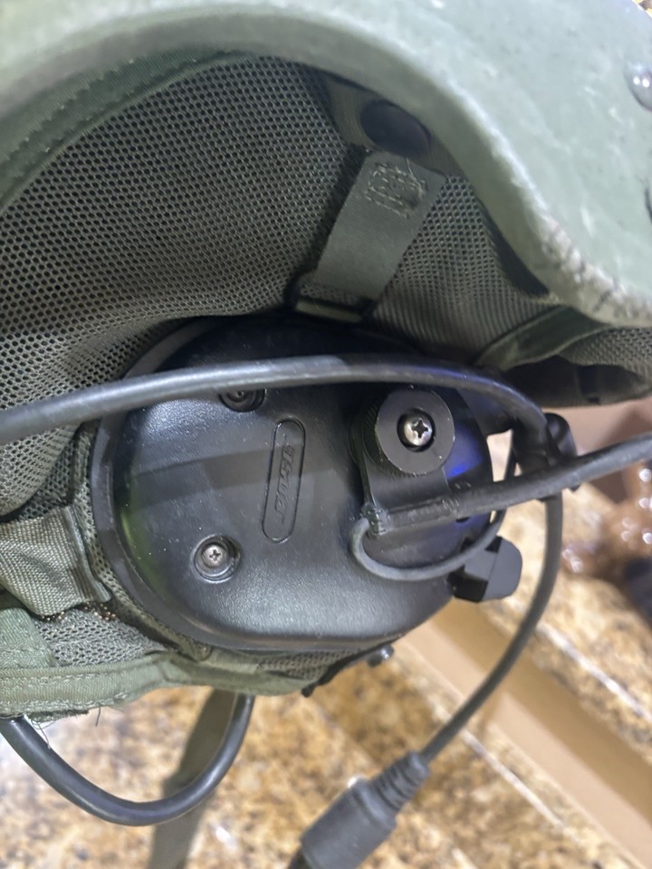Large CVC Military Combat Vehicle Crewman Tanker Helmet W/ Comms Liner ...