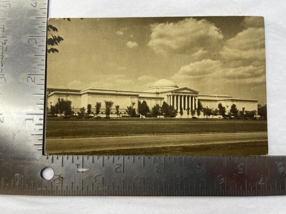 National Gallery of Art Washington, DC - View from The Mall B&W ...