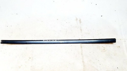 8e0853953 avant gauche garniture porte de moulage for Audi A4 200 ...