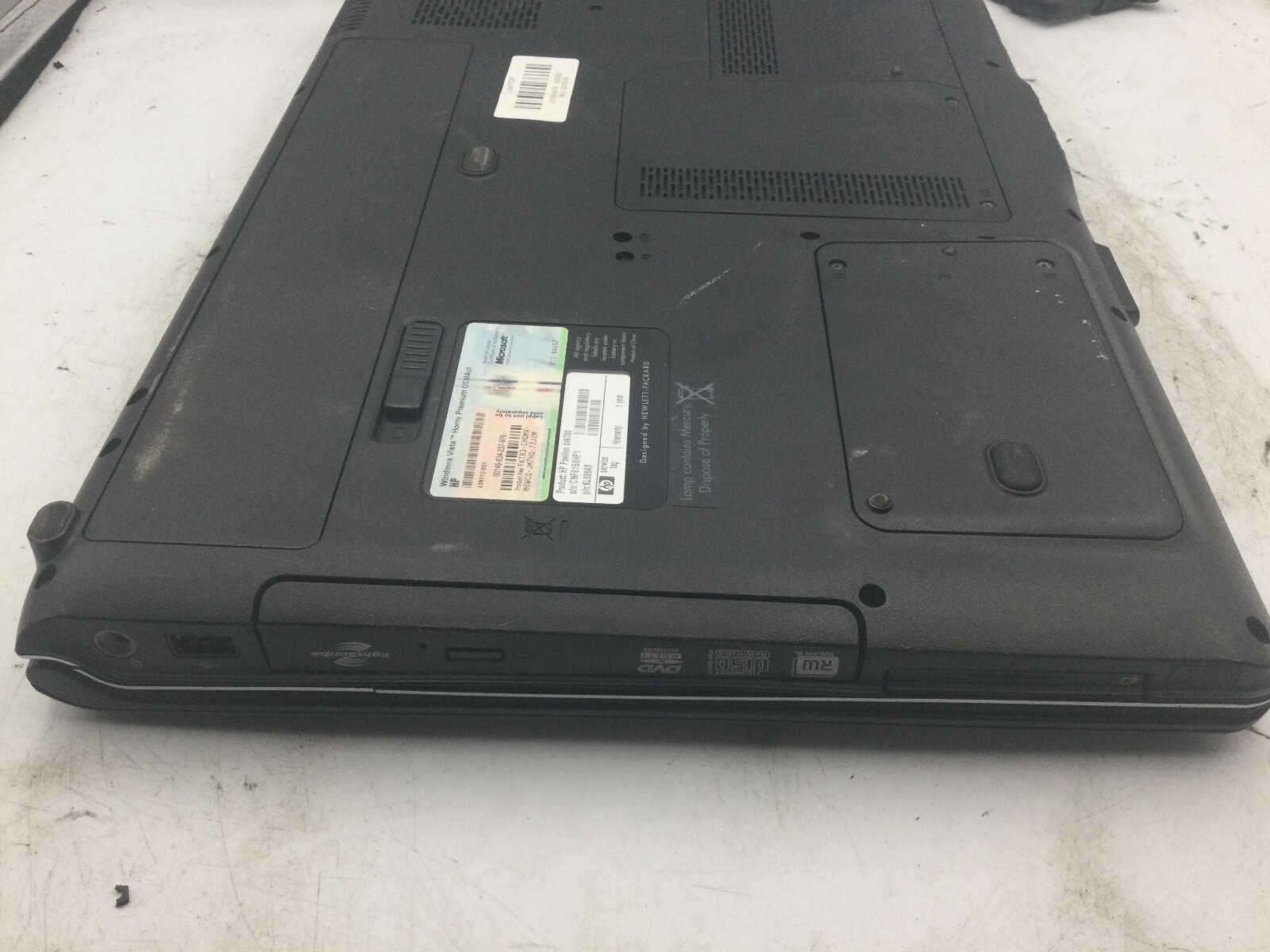 HP PAVILION DV9700 - FOR PARTS - INTEL CENTRINO - 2GB RAM - 17" - READ ...