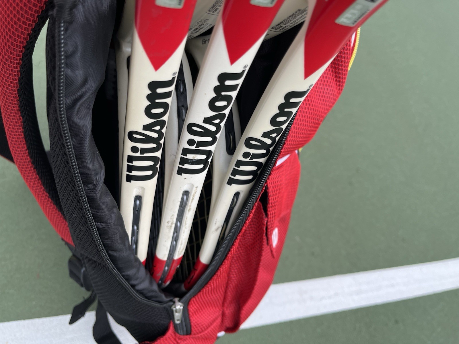 Wilson Roger Federer Team III Premium RF Signature Backpack Racquet Bag ...