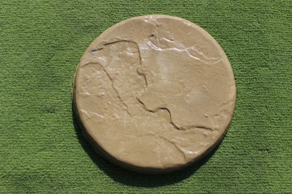 40 x Circle/ Round Stepping stones. Yorkshire Buff colour. FREE ...